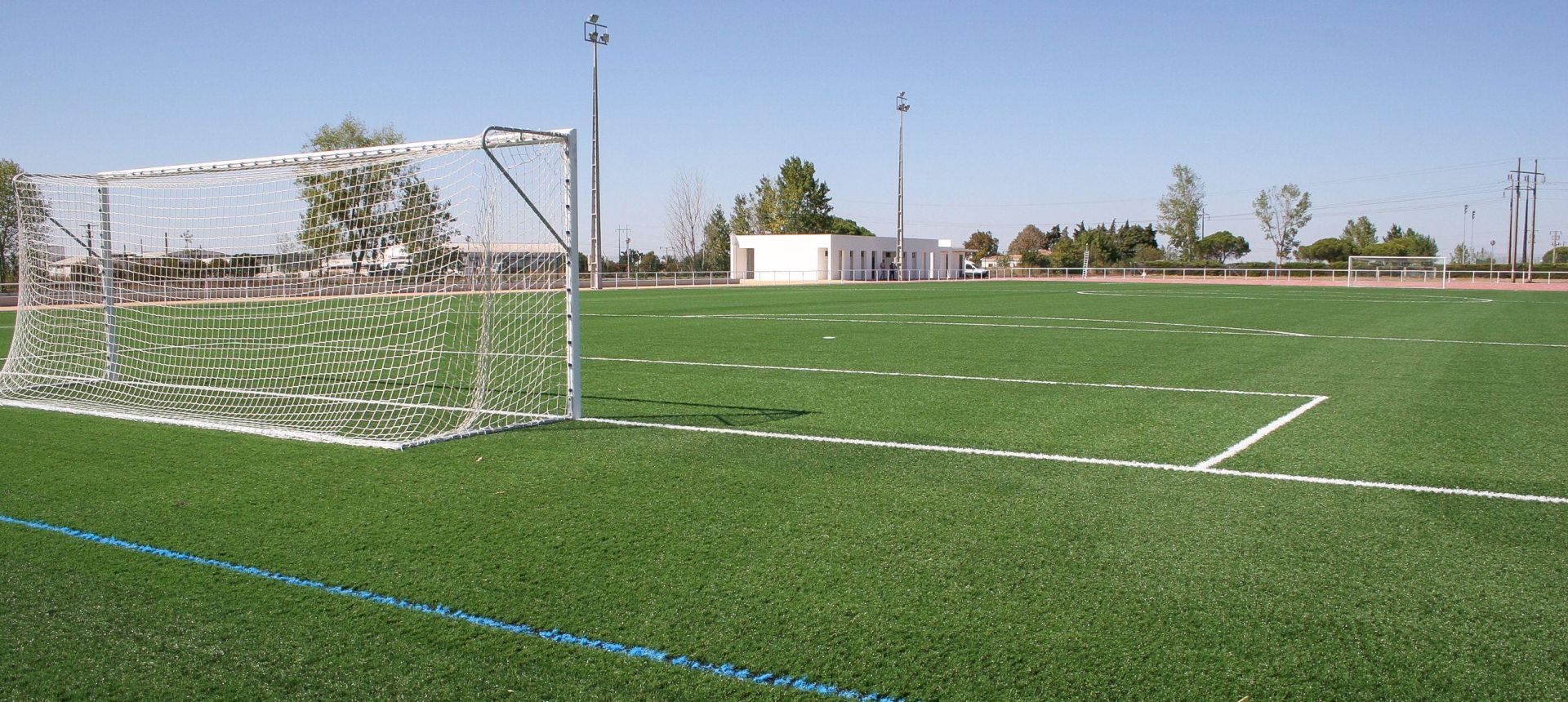 Baliza do CD Beja Sub-12 B mais protegida com os novos guarda-redes